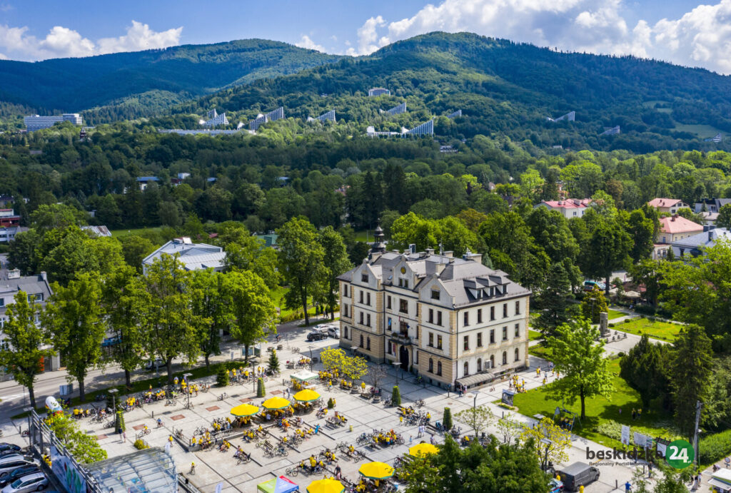 Ustroń: Nowy skarbnik, a radni bez podwyżek - Beskidzka24.pl ...