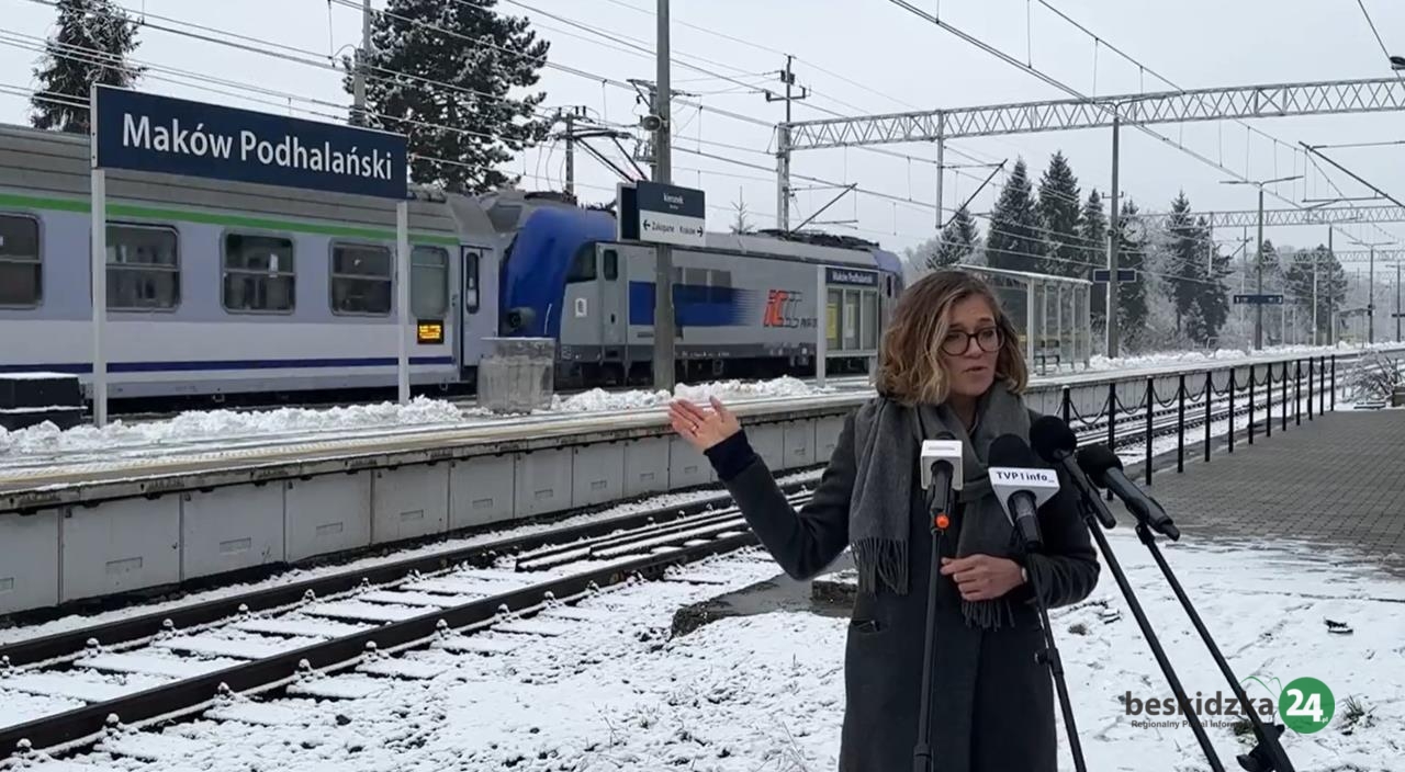 Co wicemarszałek Senatu Magdalena Biejat robiła na stacji w Makowie ...