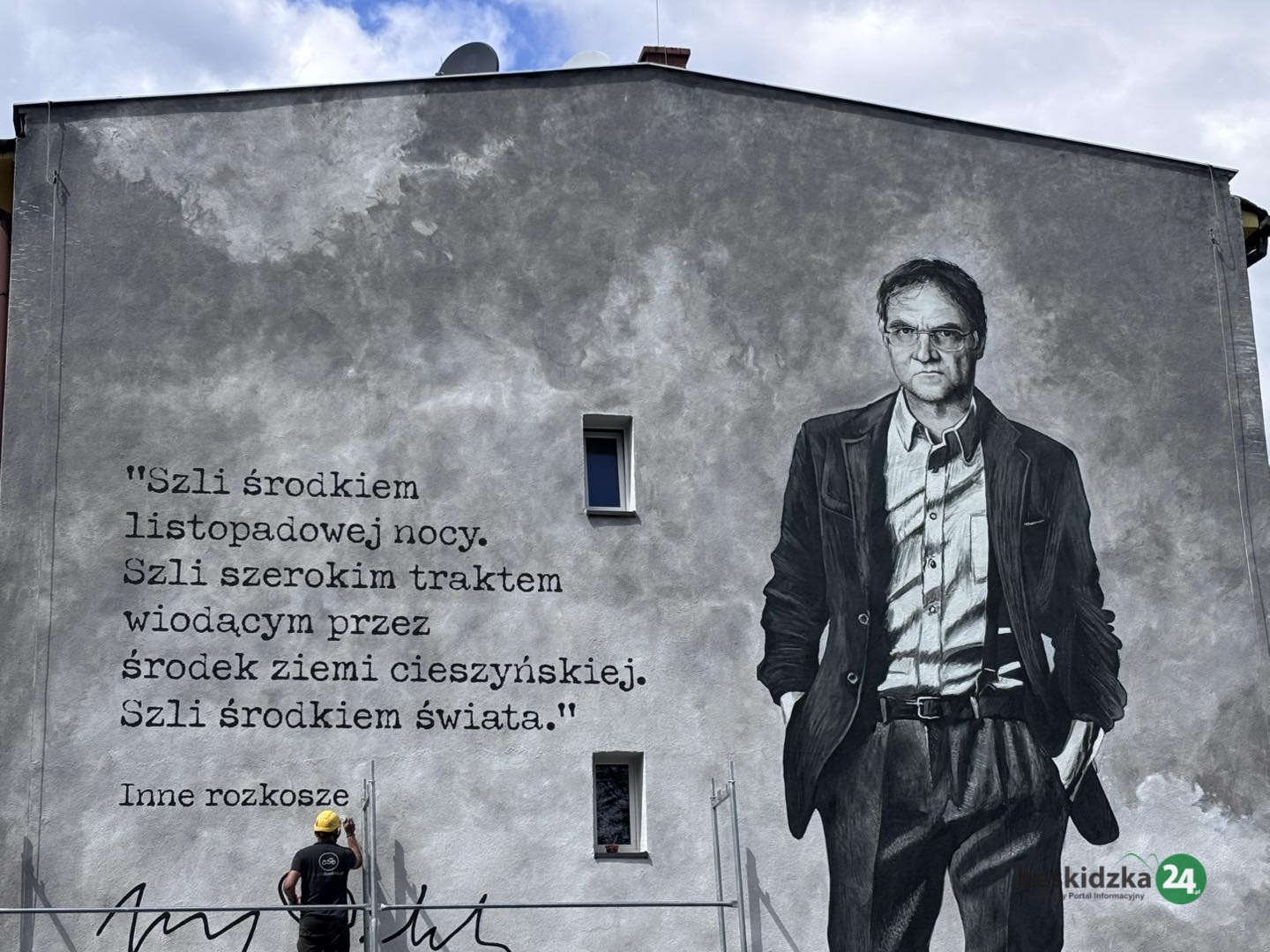 Wisła. Postać Jerzego Pilcha i cytat z pisarza na nowym muralu ...
